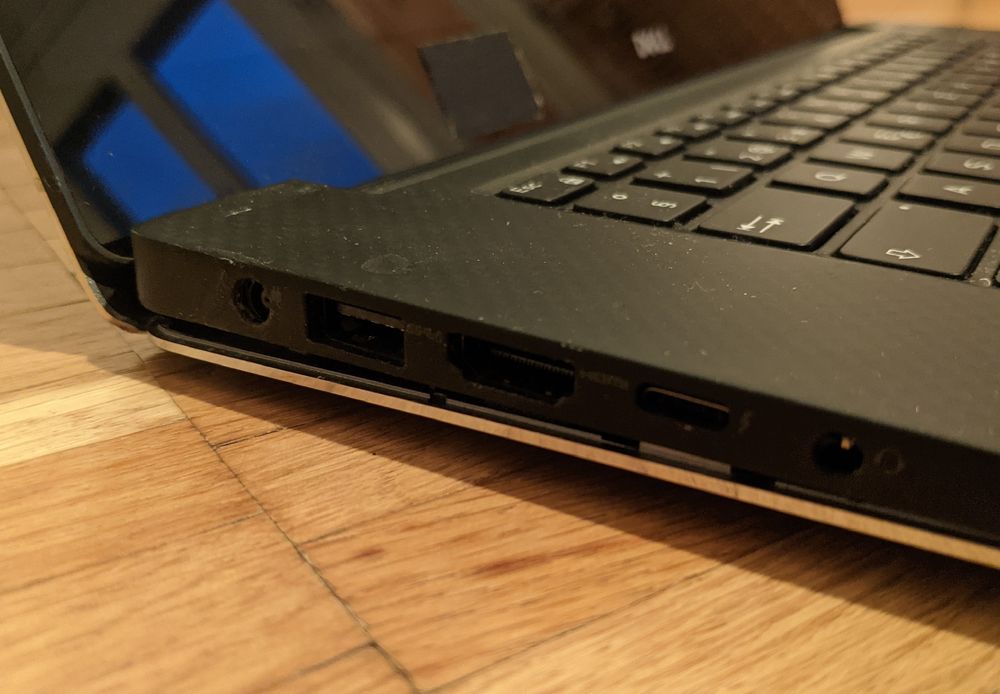 DELL Laptop Ladeanschluss defekt (Defekt) in Basel für CHF 120 – mit ...
