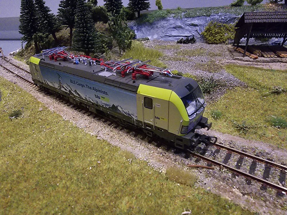 Piko BLS Vectron, Gleichstrom analog (Gebraucht) in für CHF 120 – mit ...