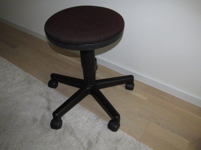 Kinder Büro Hocker Höhenverstellbar, schwarz, schön (Gebraucht) in ...