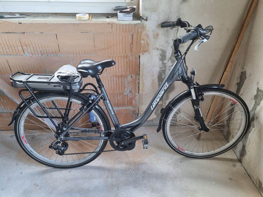 Elegantes E Bike Leasing Rcklufer Kaufen Bildernull