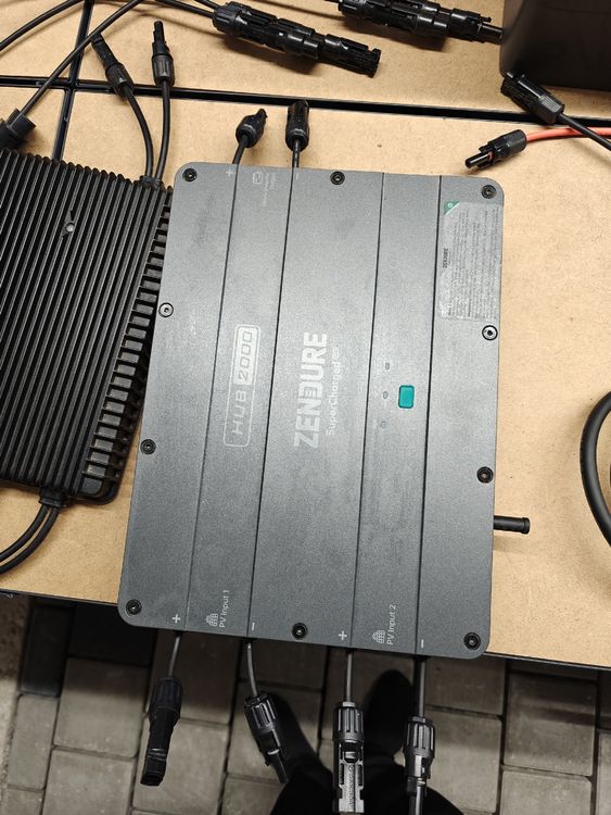 Balkonkraftwerk Zendure HUB2000+AB2000s Akku+Wechselrichter (Gebraucht ...