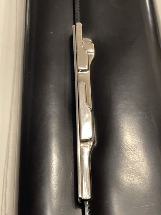 Cartier Pochette Soir Noir Élégante et Chic, Authentique (D'occasion) à ...