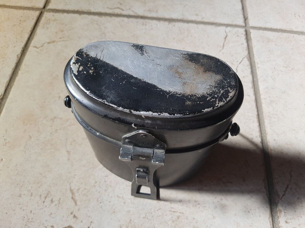 Schweizer Armee Gamelle Essgeschirr (Gebraucht) in Remetschwil für CHF 1 – mit Lieferung auf ...