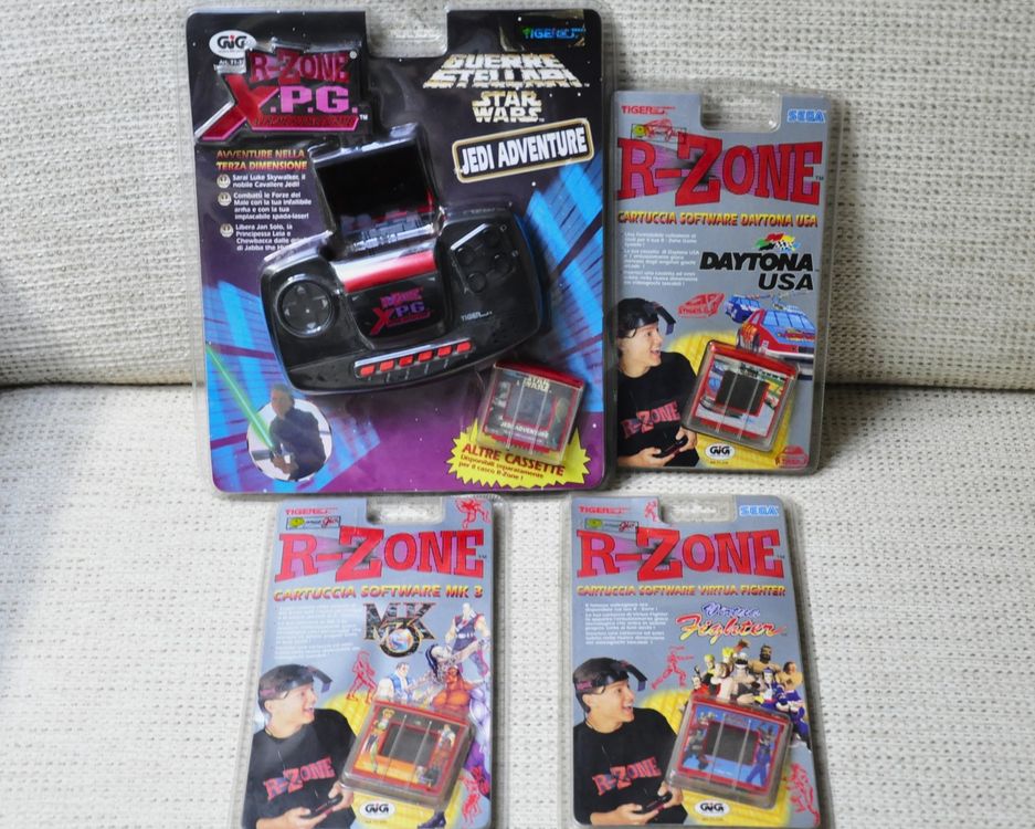 Retro-Game R-ZONE X.P.G mit 4 Games | Kaufen auf Ricardo
