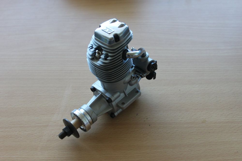 Modellmotor O.S. FS-90 Four Stroke Engine (Neu (gemäss Beschreibung)) in Grosswangen für CHF 255 ...