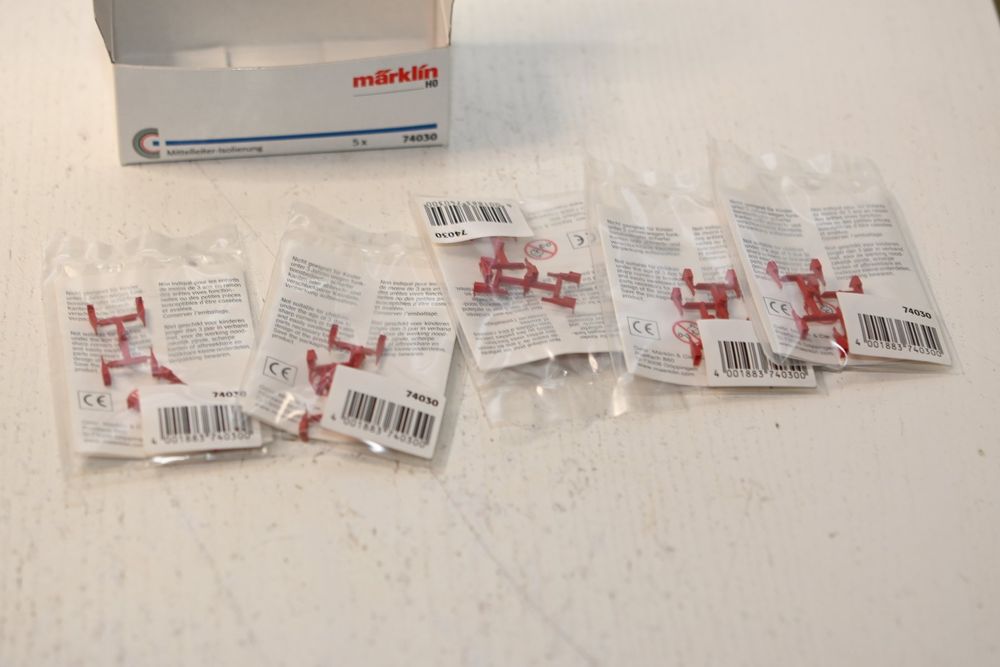 Märklin Mittelleiter Isolierung 74030 mit OVP 5er Packung (Neu und ...