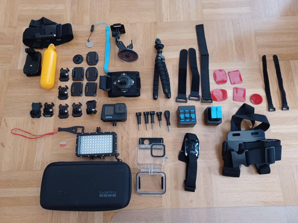 Original GoPro 9 Black Kamera mit viel Zubehör | Kaufen auf Ricardo
