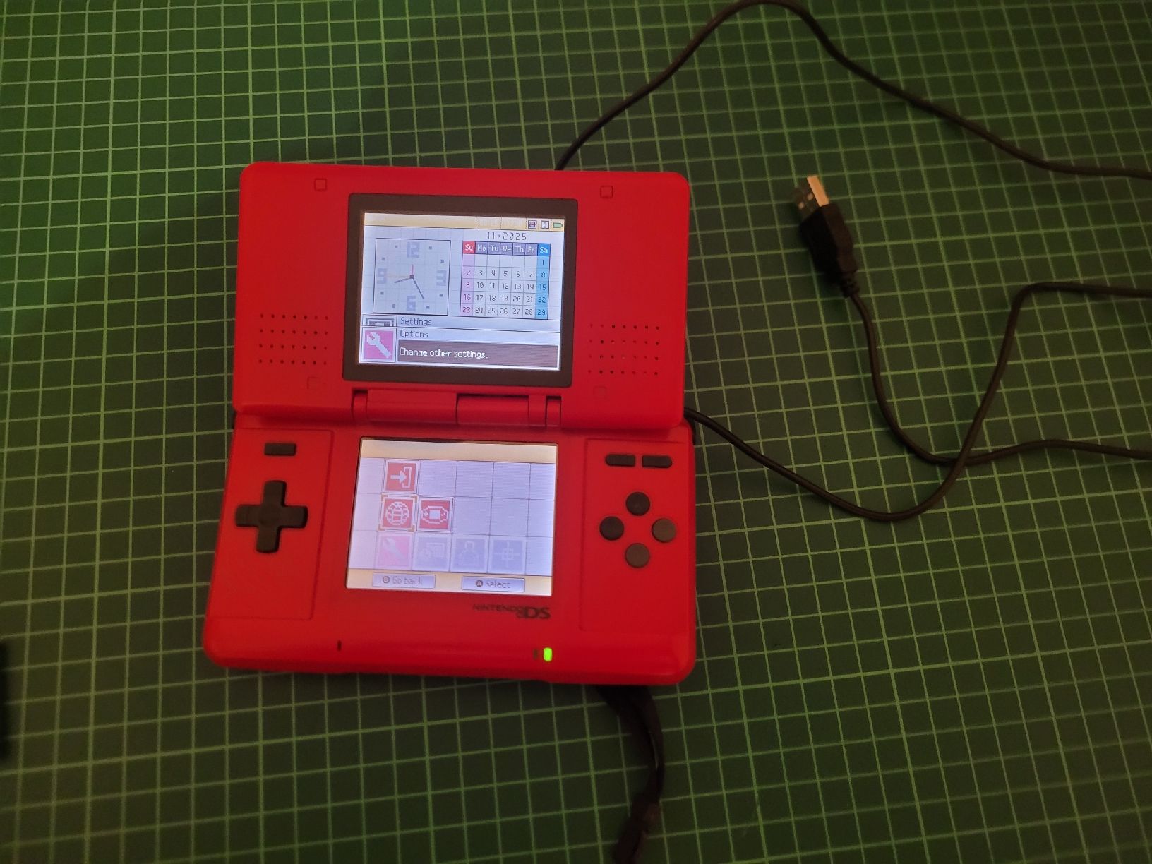 Red Nintendo DS - Great Condition! Nostalgic Fun 😎🎮Red (Gebraucht) in ...