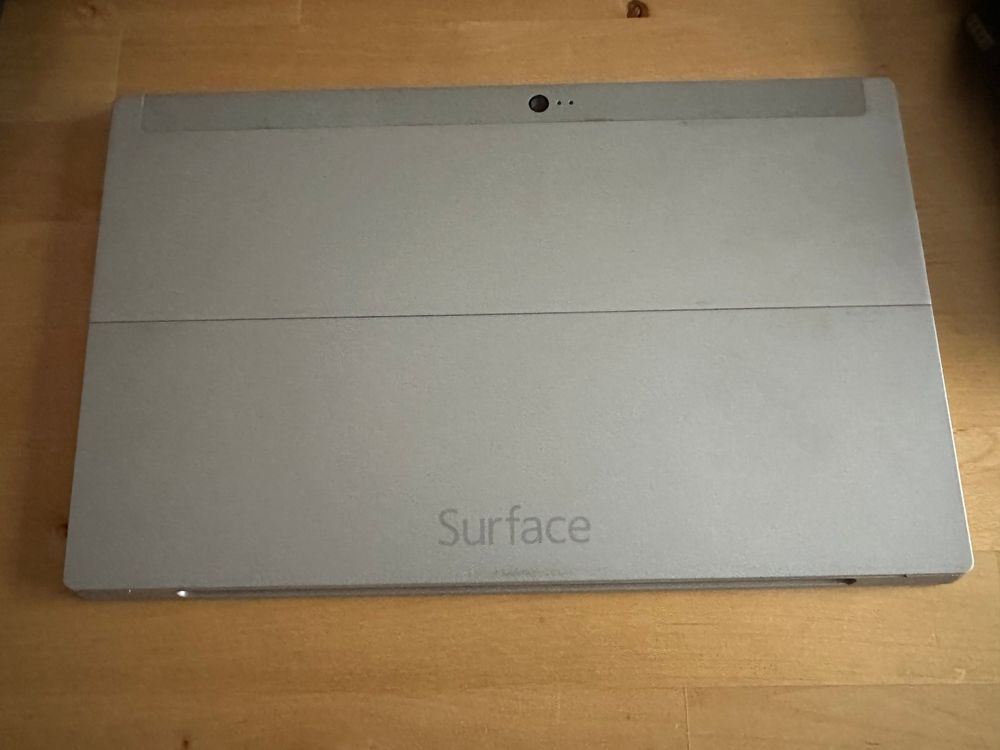 SURFACE Windows RT 8.1 Silber (Gebraucht) in Basel für CHF 49.9 – mit ...