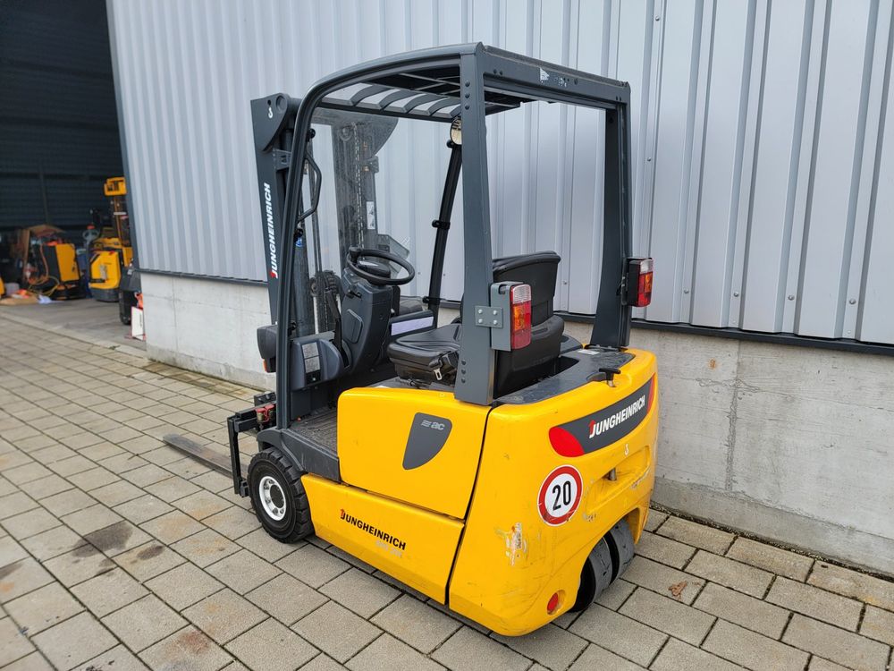 Stapler Jungheinrich EFG 215 Triplex Ausweis Hub 435cm (Gebraucht) in ...