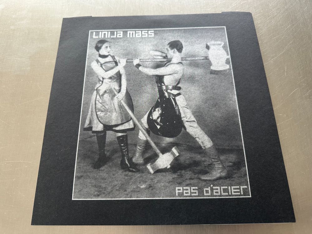 LINIJA MASS 10 PAS D'ACIER - MUSIQUE INDUSTRIELLE - MARTIAL (D'occasion ...