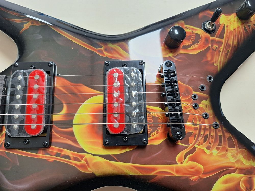 J & D E-Gitarre V-200 S Skeleton | Kaufen auf Ricardo