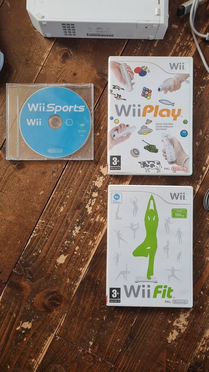 Nintendo Wii + Boxing- & Fitpackage + Games | Kaufen auf Ricardo