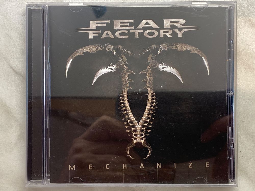 Fear Factory Mechanize (Neu (gemäss Beschreibung)) in Aigle für CHF 3.5 ...