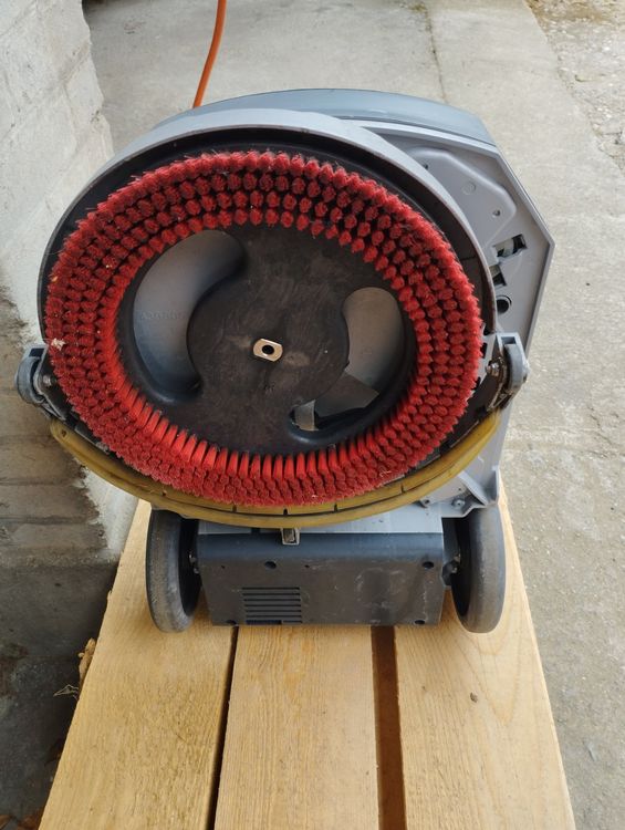 Kärcher BD30/4C Scheuersauger (Gebraucht) in Rapperswil BE für CHF 875 ...