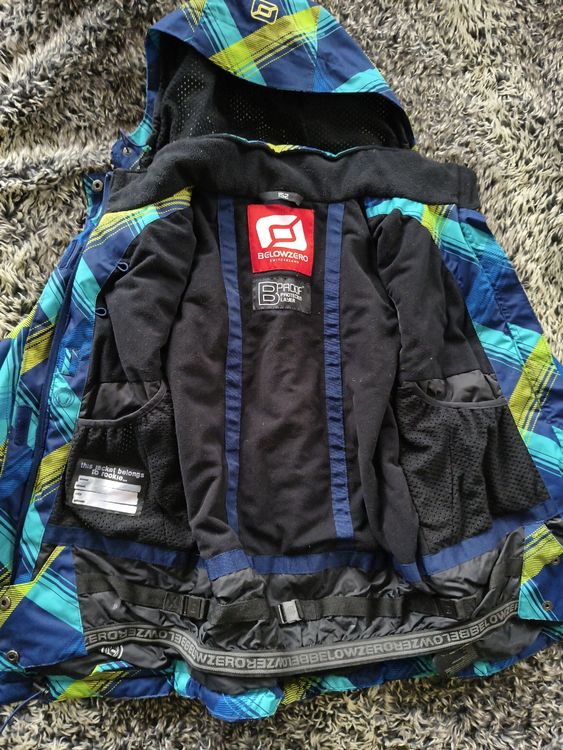 BELOWZERO Winterjacke, Grösse 152, guter Zustand! Np 199.- (Gebraucht ...
