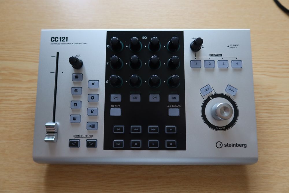 Steinberg CC121 DAW-Controller | Kaufen auf Ricardo