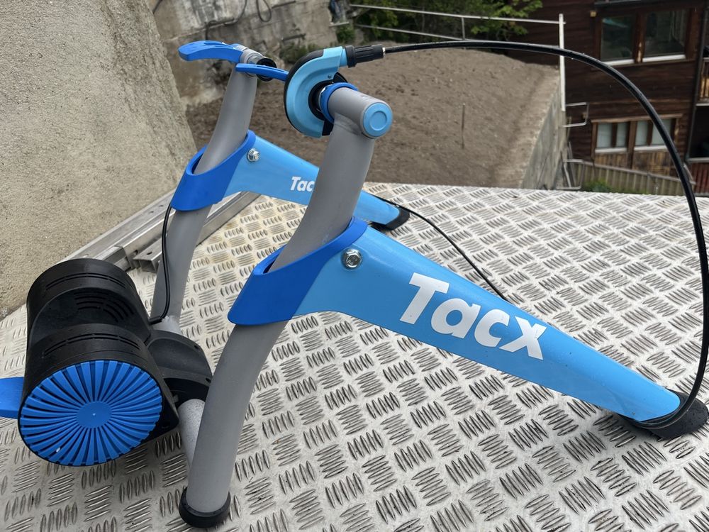 Tacx Blue Matic Rollentrainer (Gebraucht) in Embd für CHF 140 – mit ...