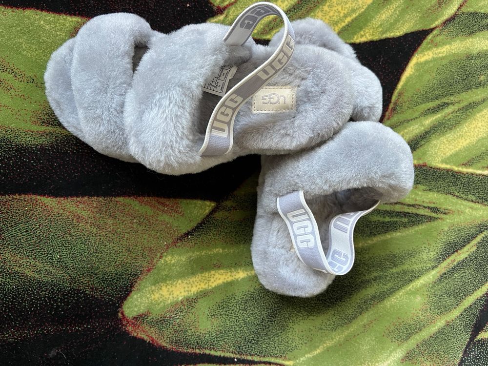 UGG Lammfell Slippers (Neu (gemäss Beschreibung)) in Zürich für CHF 55 ...