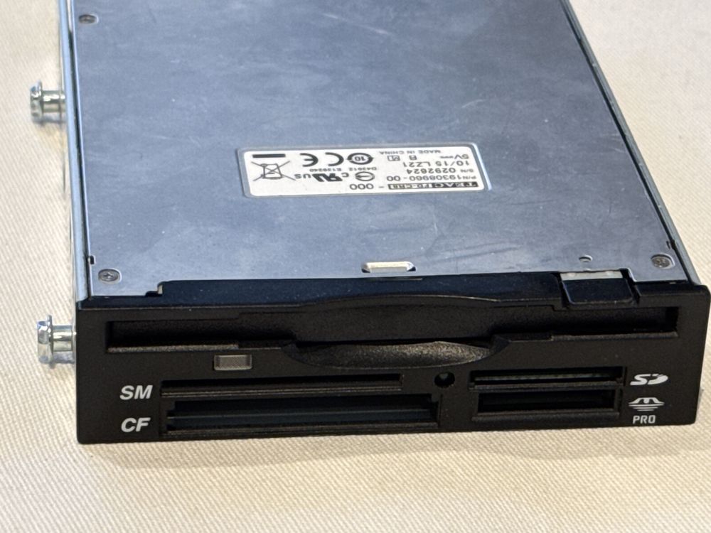 TEAC FD-CR8 Floppy Disk Drive 3.5" CF SM PC Card Reader (Neu (gemäss ...