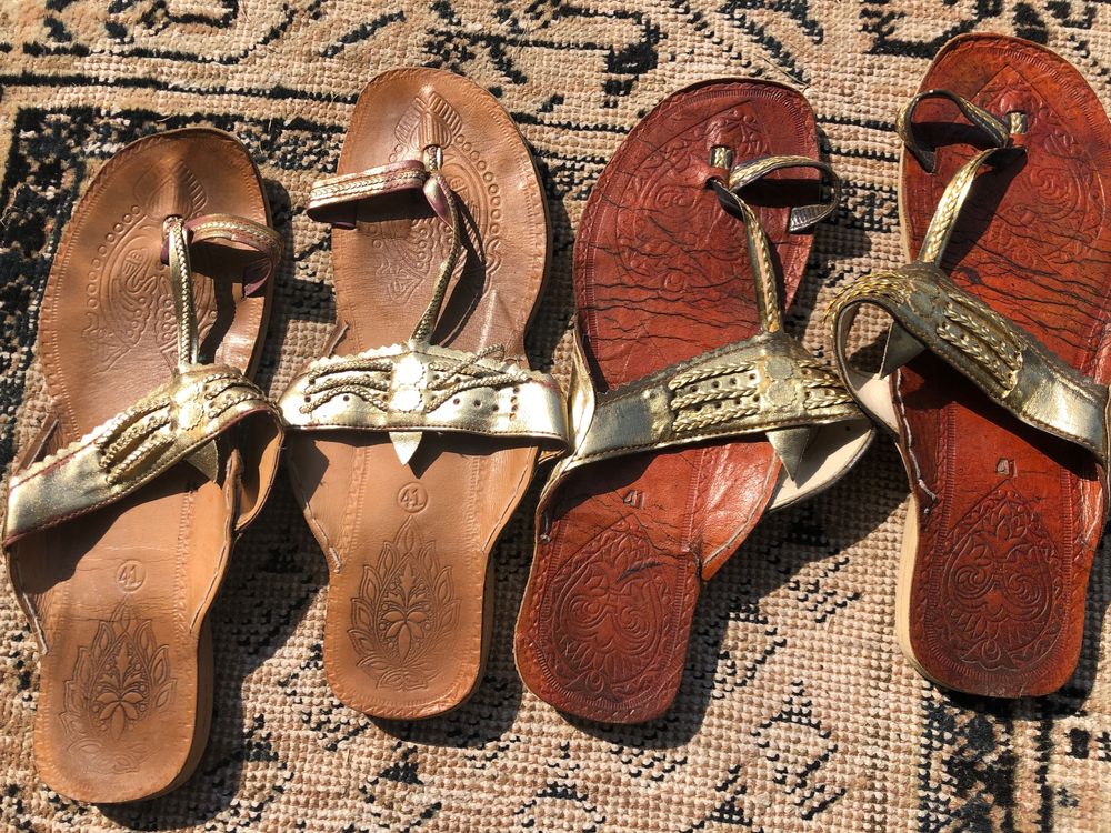 2 pairs of Traditional Indian Sandals (Gebraucht) in Wohlen b. Bern für ...