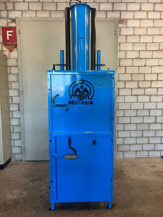 Kartonpresse Mil-tek 205 TS | Kaufen auf Ricardo