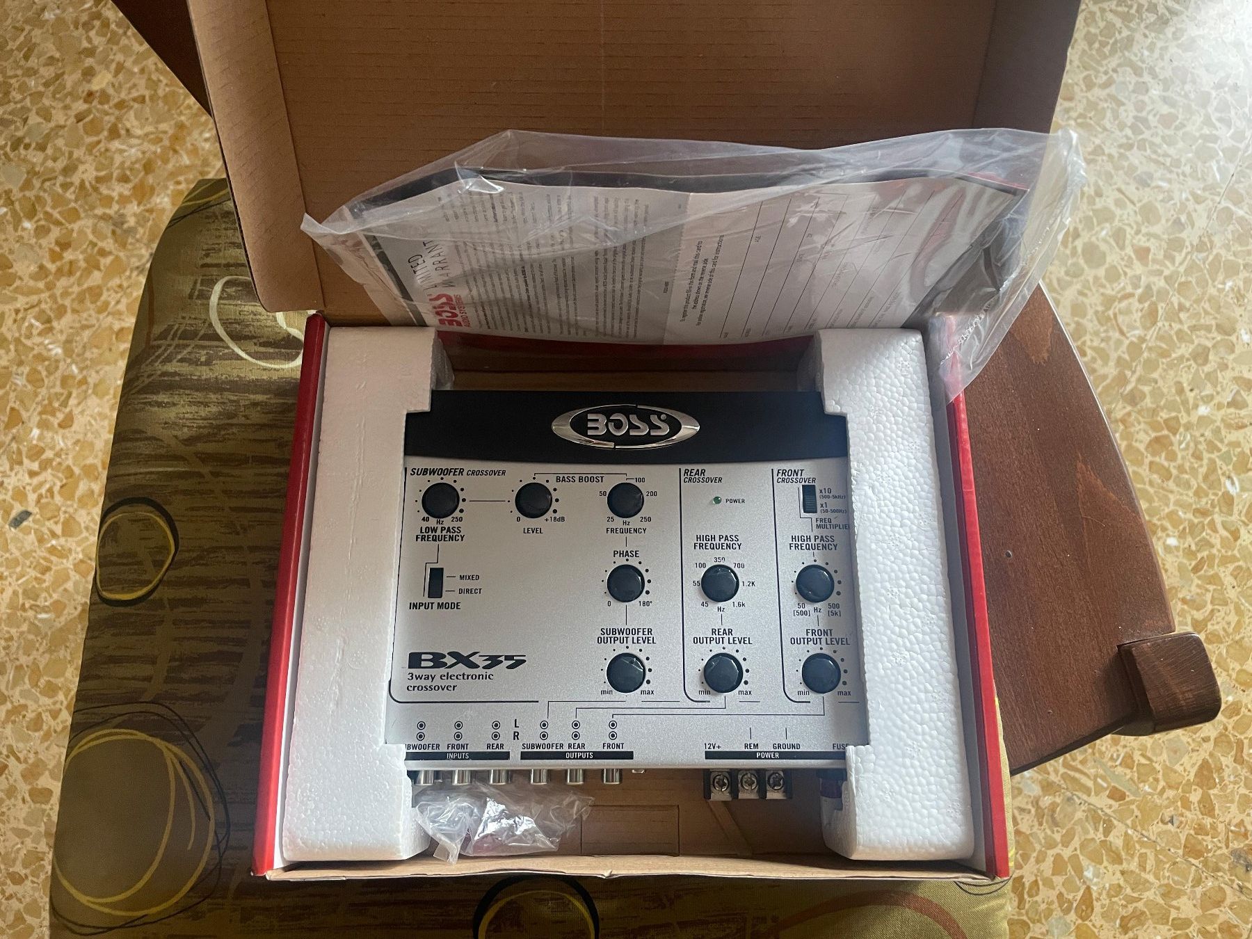 BOSS BX35 Crossover Elettronico 3 Vie (Usato) a Arogno per CHF 30 – con ...