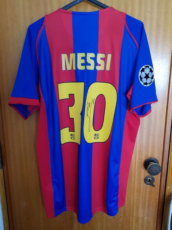 Lionel Messi - FC Barcelona Home 2005/2006 Trikot - Signiert | Kaufen ...