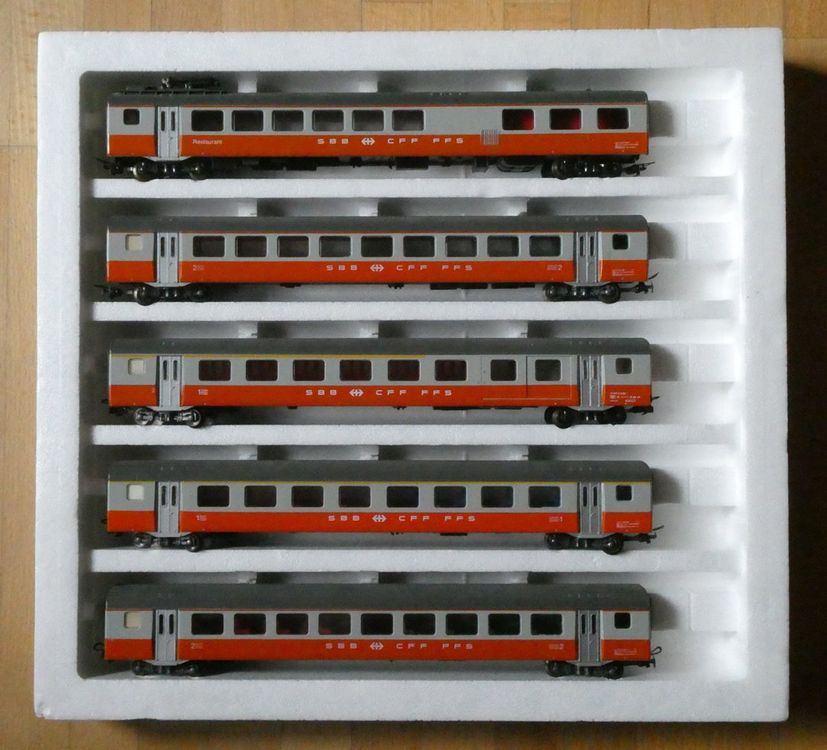 Wagen-Set Swiss-Express 5 Wg, Liliput WS Art.nr. 885 | Kaufen auf Ricardo