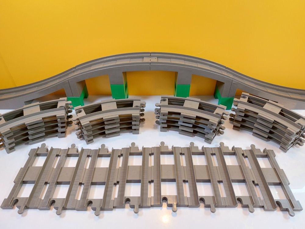 Lego Duplo Schienen - Set inkl. Brücke für Eisenbahn / Zug (Gebraucht) in St.Gallen für CHF 48 ...