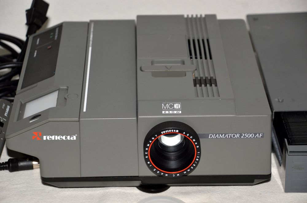 Diaprojektor Reflecta Diamator 2500 AF projecteur (Gebraucht) in ...