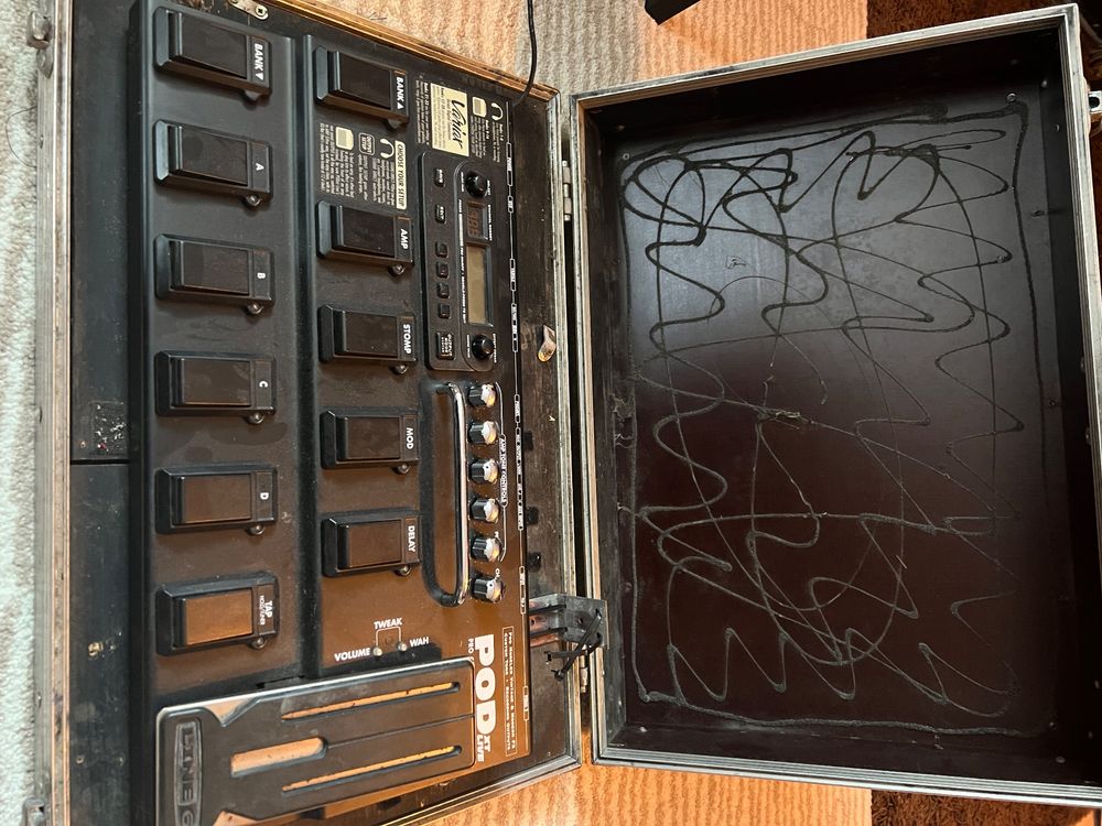 Line 6 POD XT Live Pro Guitar Floor Pedalboard (Gebraucht) in Kradolf ...