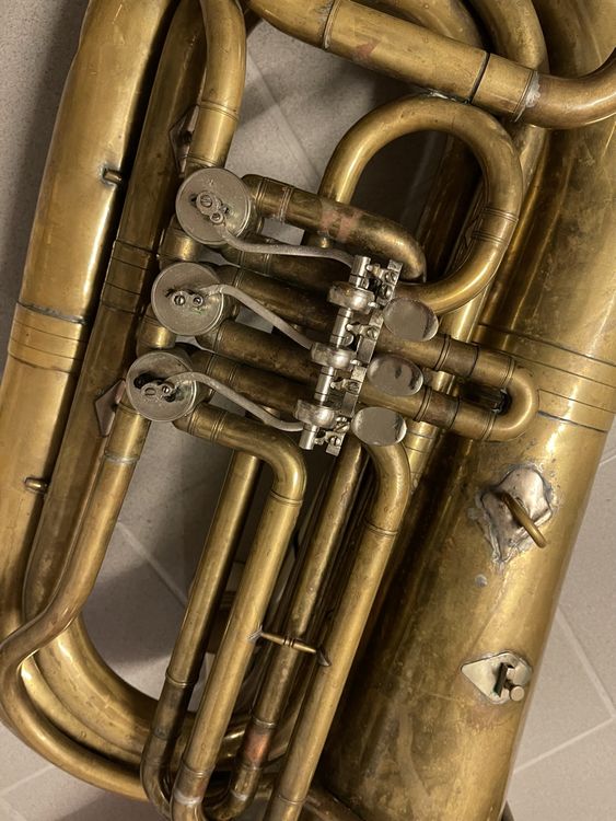 Alte Tuba, spielbereit - Vintage Instrument zu verkaufen! (Gebraucht ...