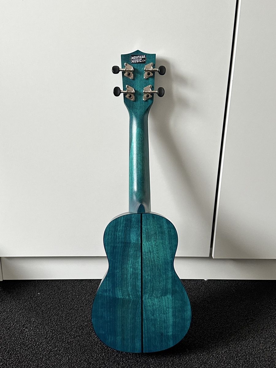 Blue Exotic Mahogany Soprano Ukulele M/UB-S inkl. Tasche (Neu (gemäss ...