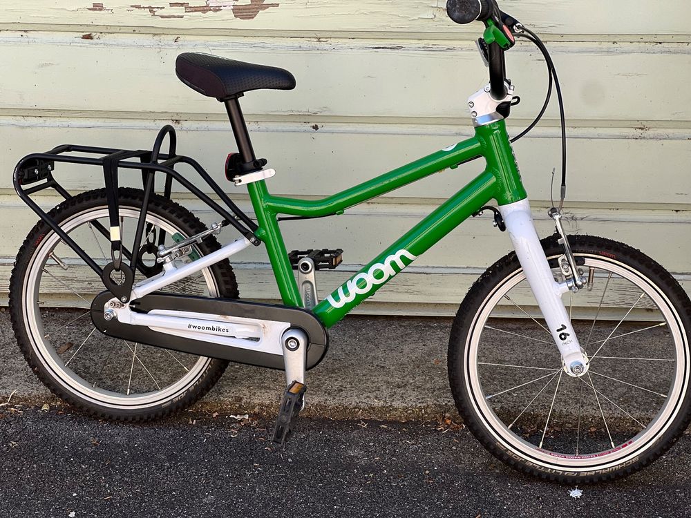 Woom 3 Kindervelo 16 Zoll, Top Zustand, Gepäckträger, Grün! | Kaufen auf Ricardo