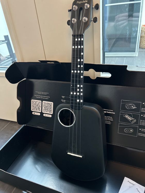 Populele Plus Smart Ukulele black (Gebraucht) in für CHF 55 – mit ...