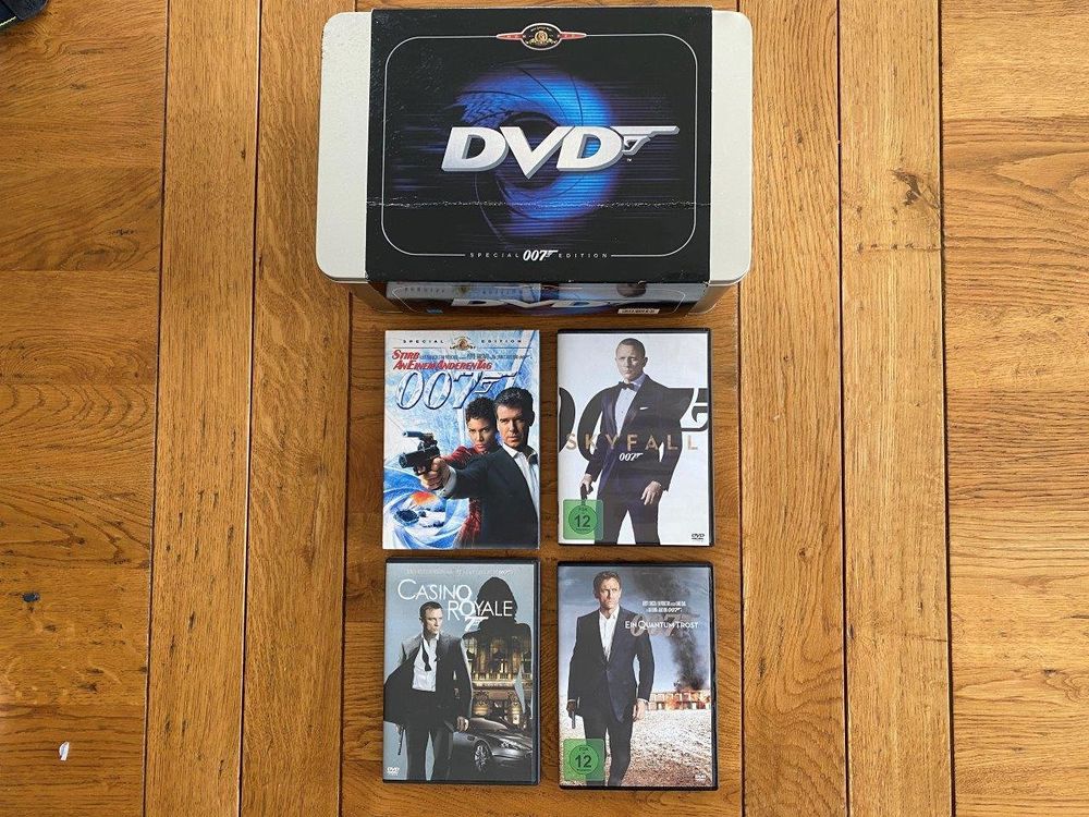 James Bond DVD Box inkl. 4 weitere Bond Filme (Gebraucht) in zürich für ...