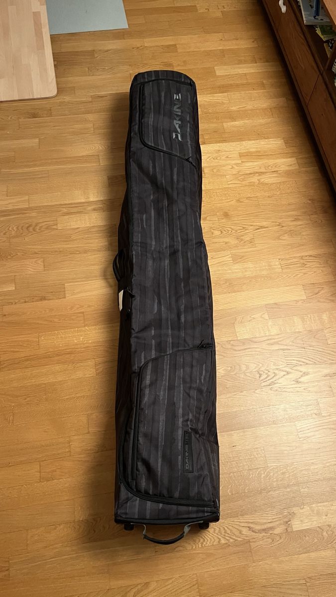 Dakine Ski Bag / Skitasche mit Rollen, Top Zustand! (Gebraucht) in ...