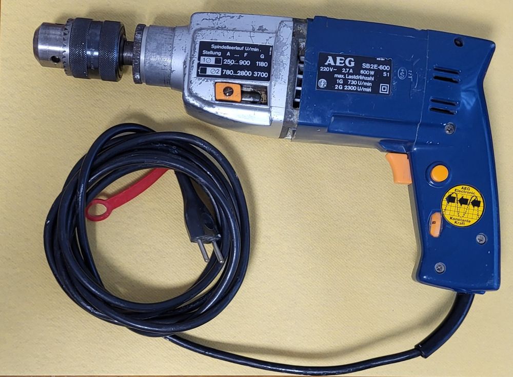 Zweigang Schlagbohrer – SB 2E-600 Electronic – AEG (Gebraucht) in ...