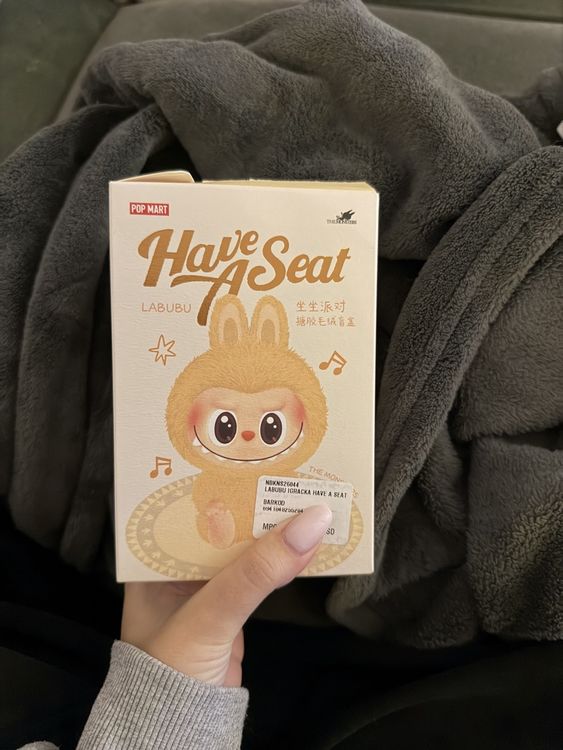 Labubu Igracka Have a Seat - Neu & Originalverpackung (open) (Neu ...
