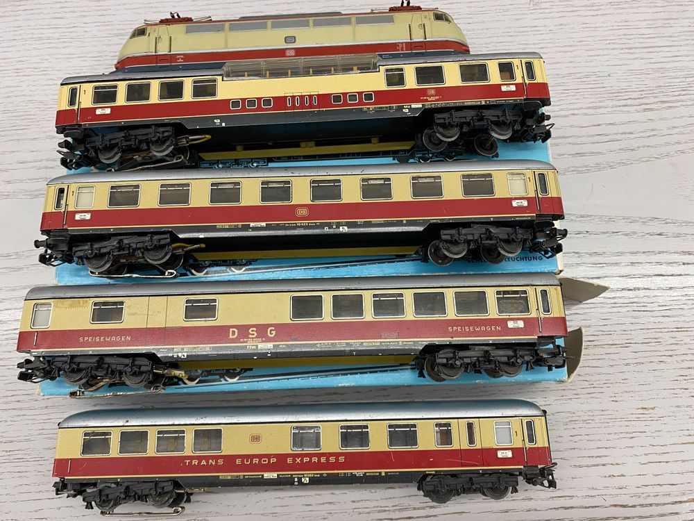Märklin 3053 DB BR103 TEE Schnellzug (Gebraucht) in für CHF 149 – mit ...