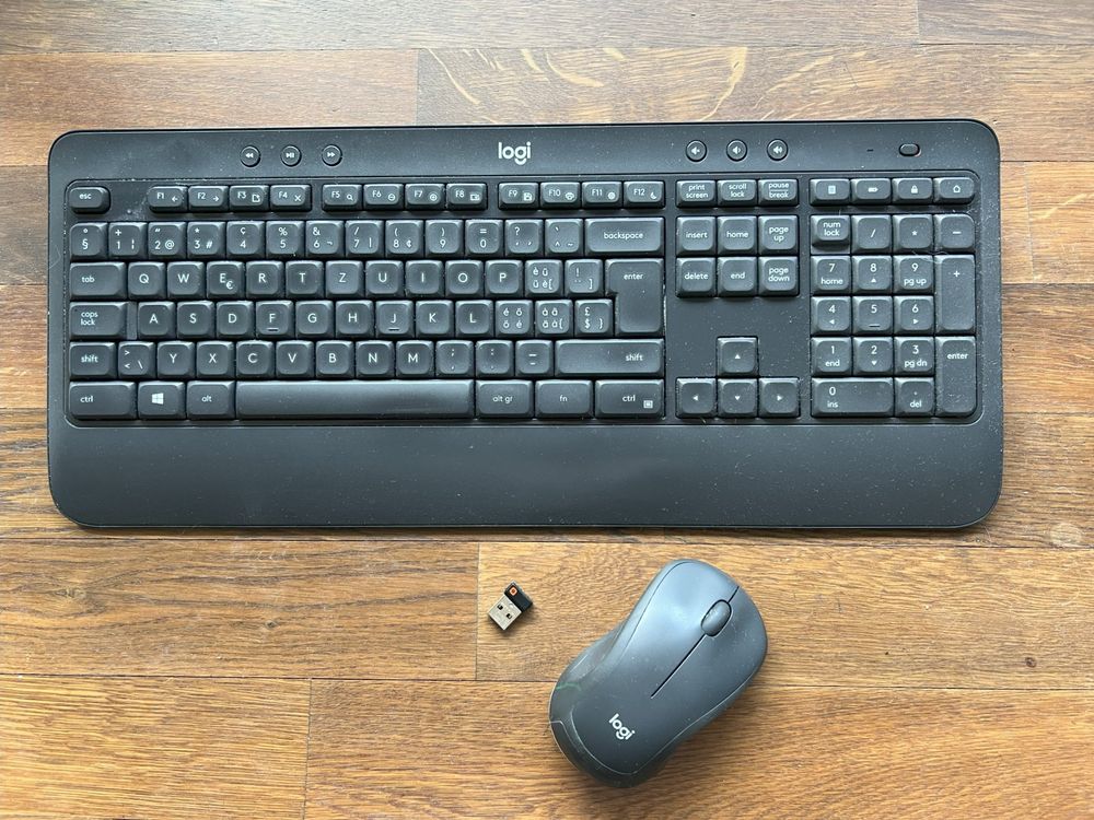 Logitech kabellose Tastatur-Maus-Set K540 (Neu (gemäss Beschreibung ...