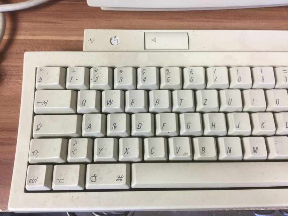 Alter Computer Macintosh Typ IIsi für Bastler (Gebraucht) in Wangen SZ ...