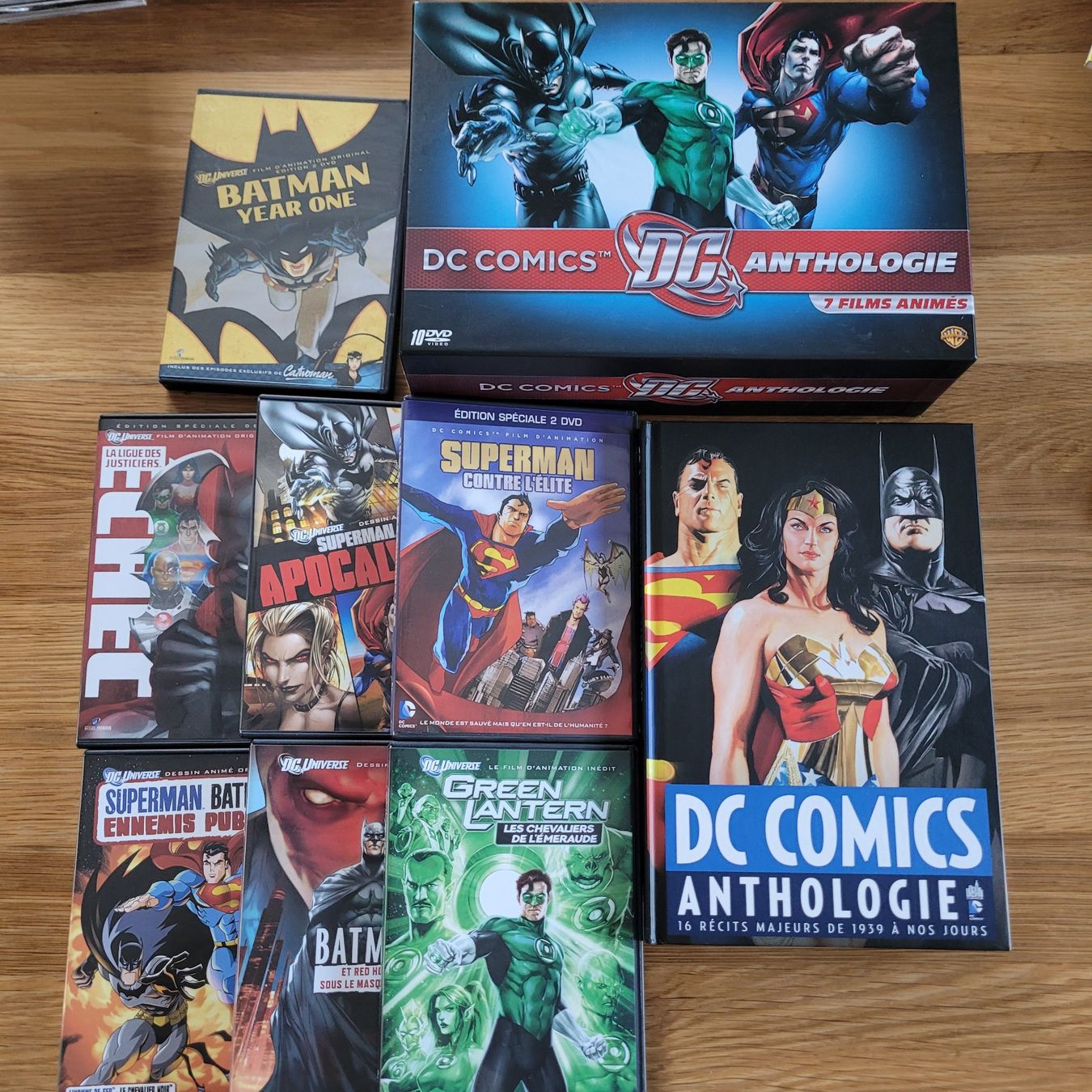 Coffret Collector DC Comics Anthologie Livre + 7 Film Animés (Gebraucht ...