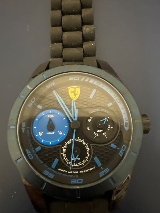 Ferrari Uhr Quarz 44 mm (Gebraucht) in Pfeffingen für CHF 36 – mit Lieferung auf Ricardo kaufen