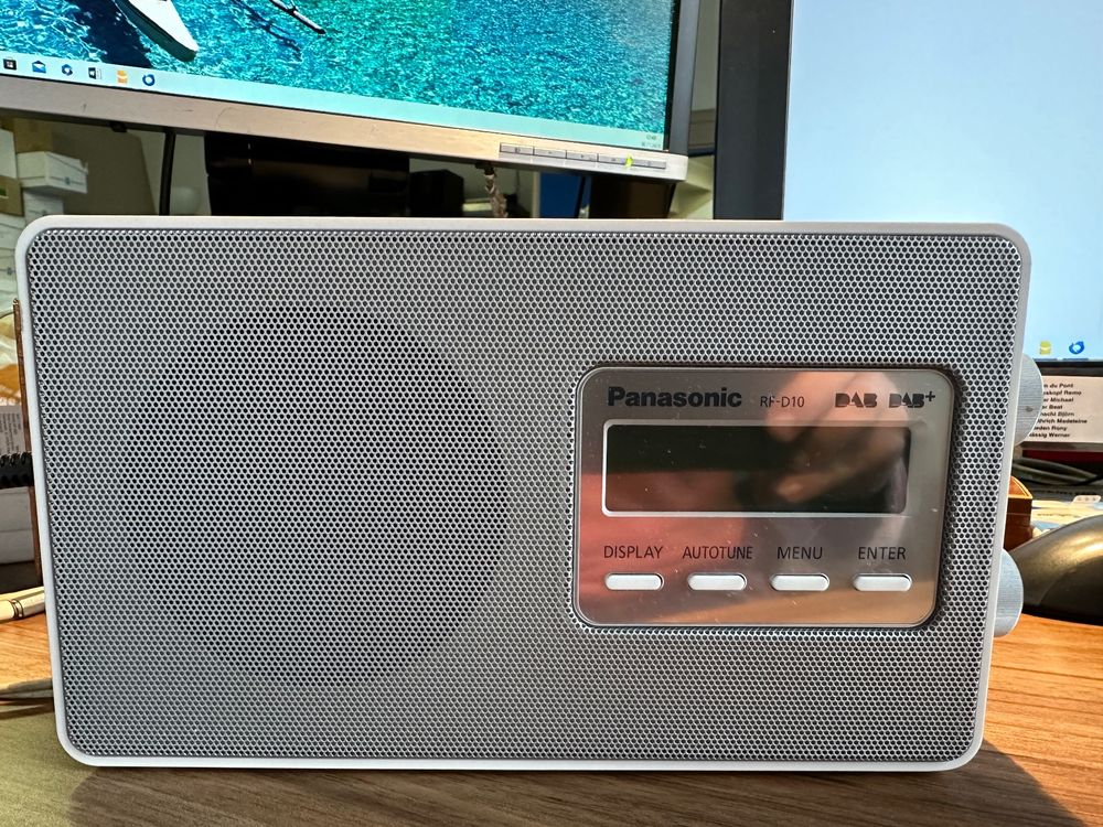 Panasonic RF-D10 / 1674 (Gebraucht) in für CHF 20 – mit Lieferung auf ...