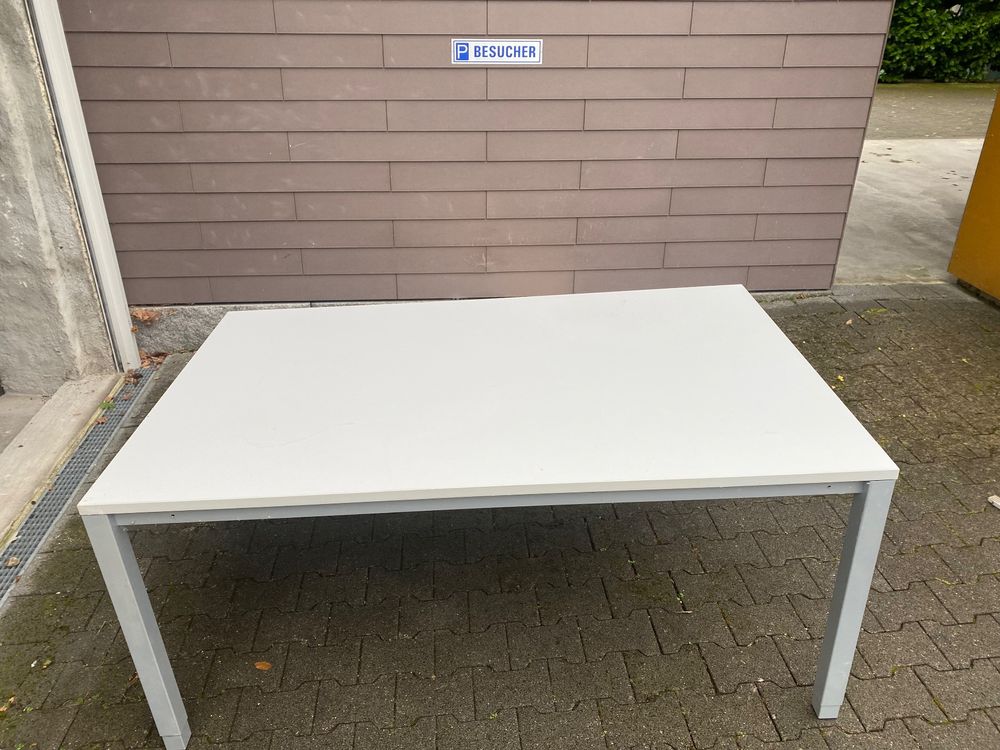 zwei Bürotische grau , Stahlfüsse, 160x100cm, Hund-Büromöbel (Gebraucht ...