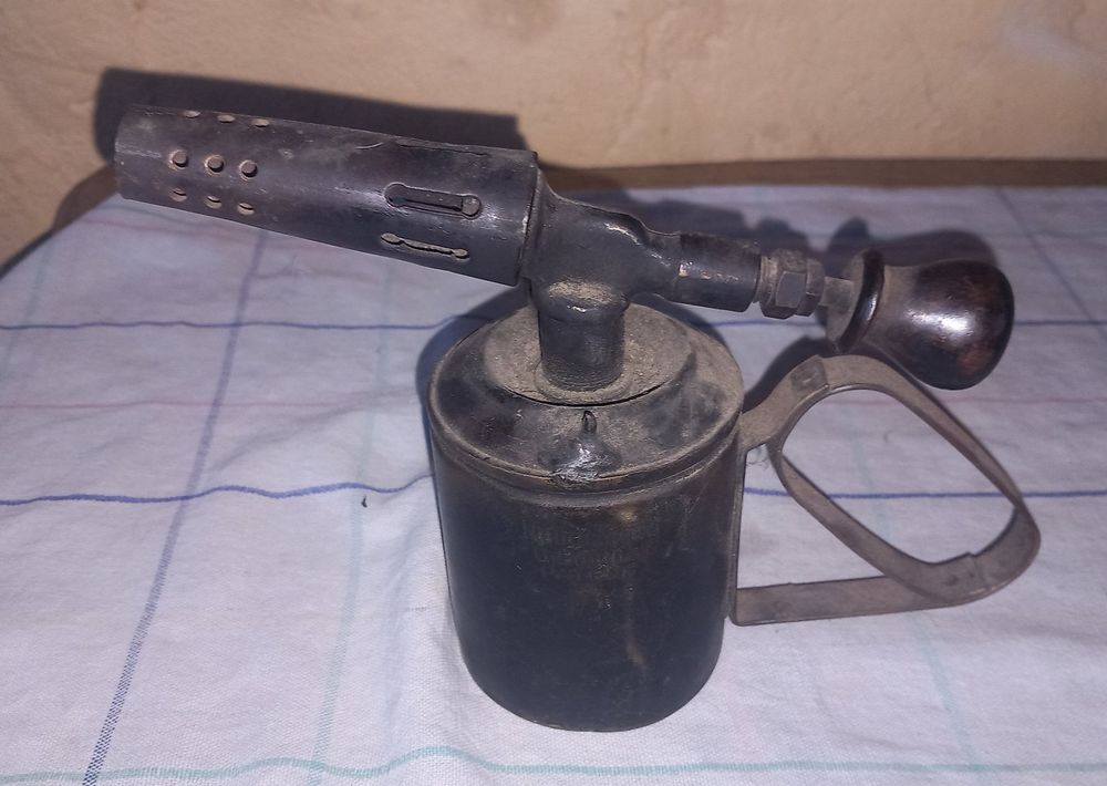 ANTIKER BENNER (Gebraucht) in Mühledorf BE für CHF 28 – nur Abholung ...