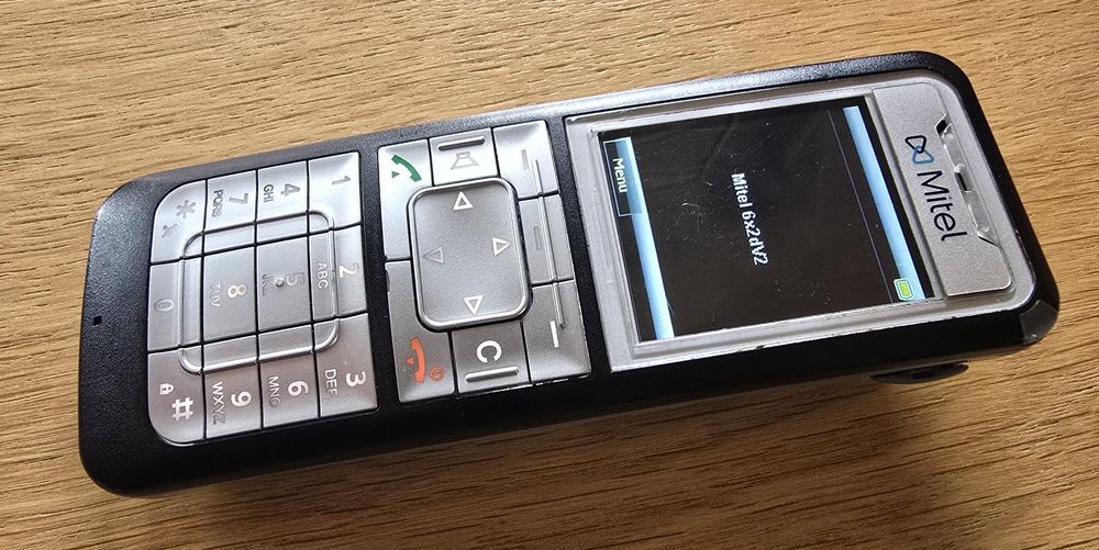 Mitel 612d V2 TéLéPHONE DECT + CHARGER + BASE (D'occasion) à Lausanne pour CHF 29 – avec ...