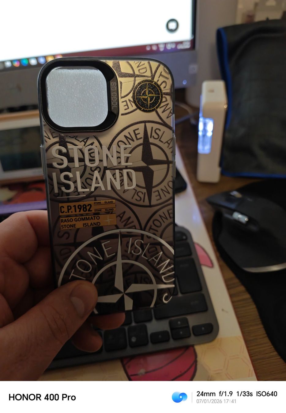 Coque très solide silicone pour iPhone 15 Stone island (D'occasion) à ...